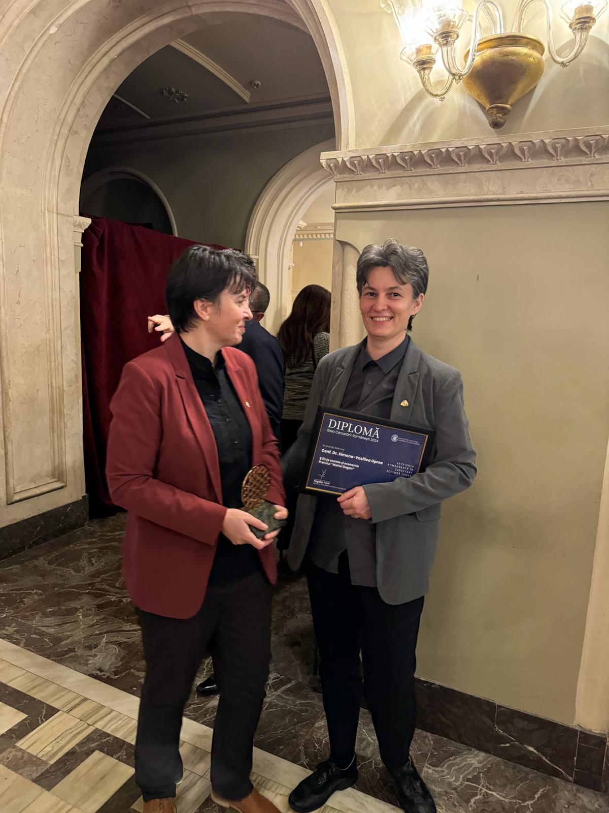 Simona Oprea – Academia de Studii Economice București